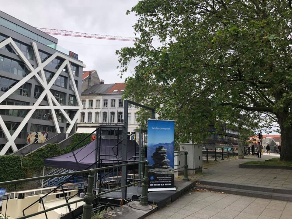 Le Bateau en het Middeleeuws (*) Stenen Manhattan van Gent – Op reis ...